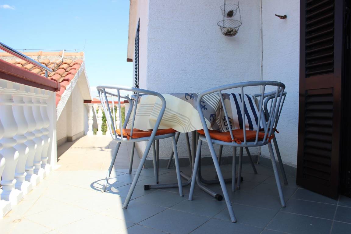 64 M² Apartment ∙ 2 Bedrooms ∙ 6 Guests - Bibinje
