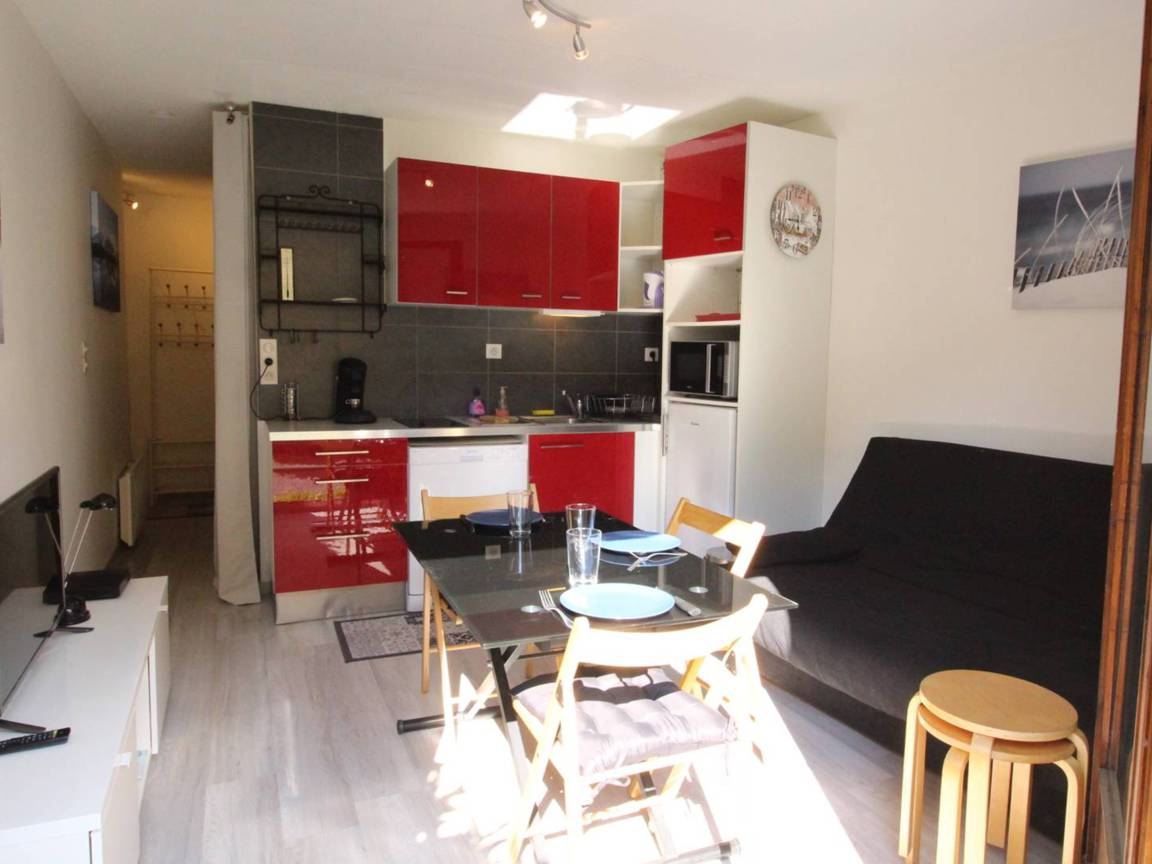 27 M² Apartament Typu Studio ∙ 1 Sypialnia ∙ 3 Gości - Les