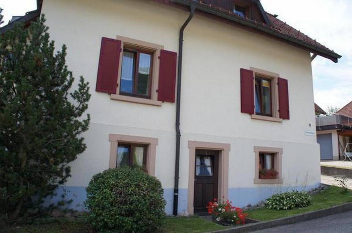 70 M² Ferienwohnung ∙ 2 Schlafzimmer ∙ 5 Gäste - Belchen