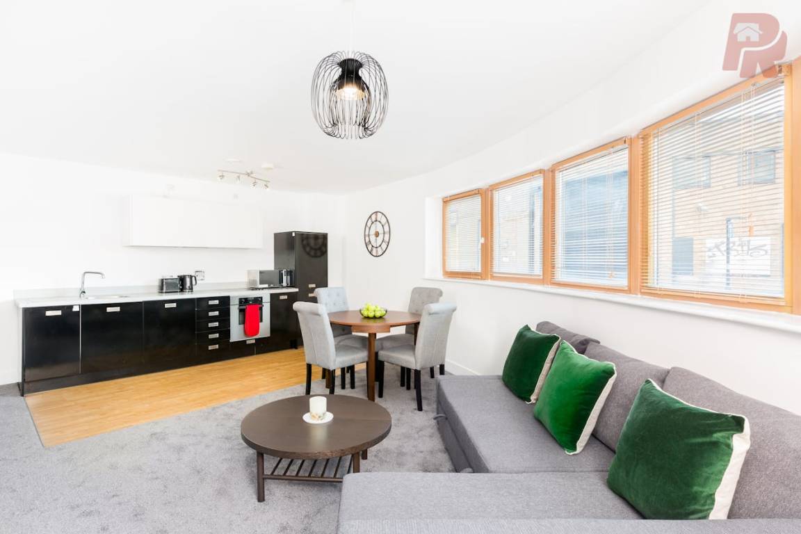 80 M² Apartamento ∙ 2 Habitaciones ∙ 6 Huéspedes - Estación de Birmingham New Street