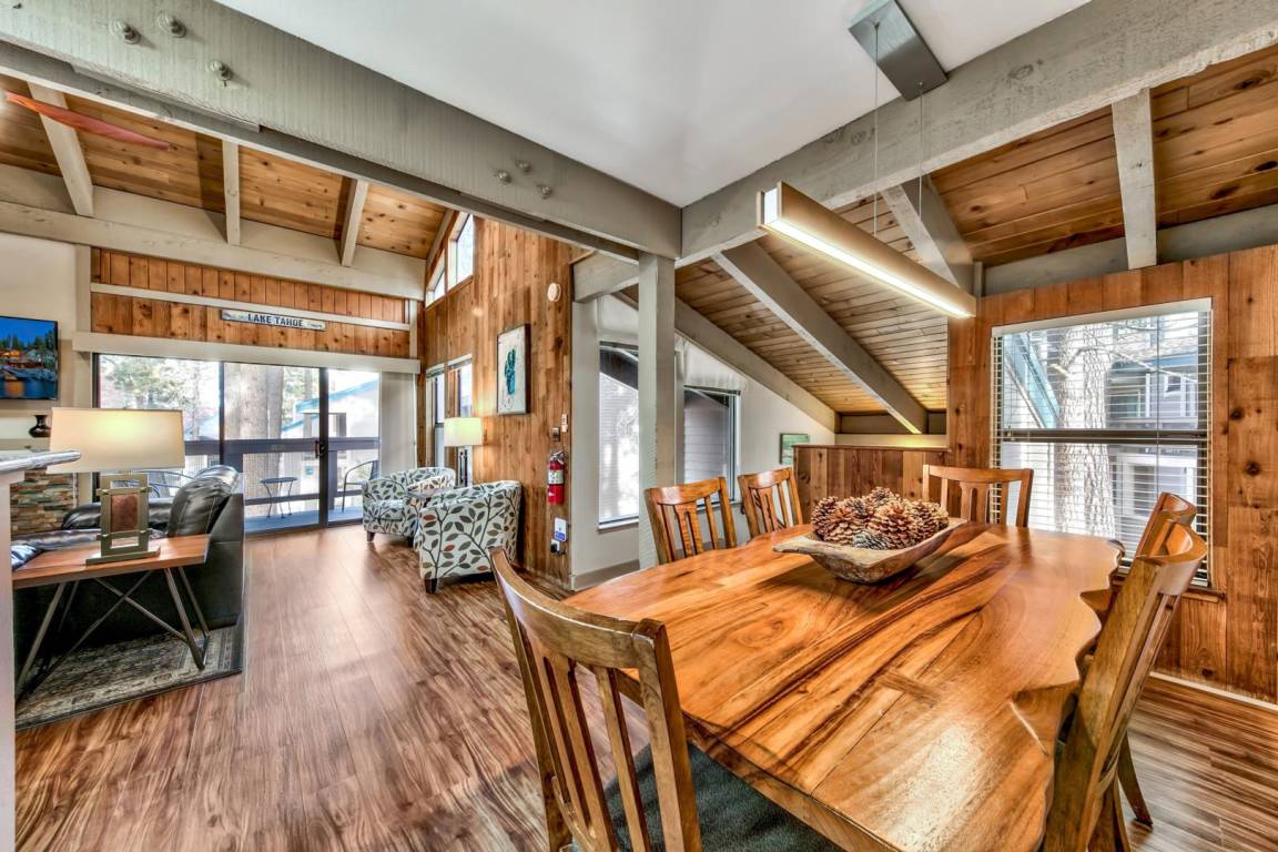 134 M² House ∙ 2 Bedrooms ∙ 8 Guests - South Lake Tahoe, CA