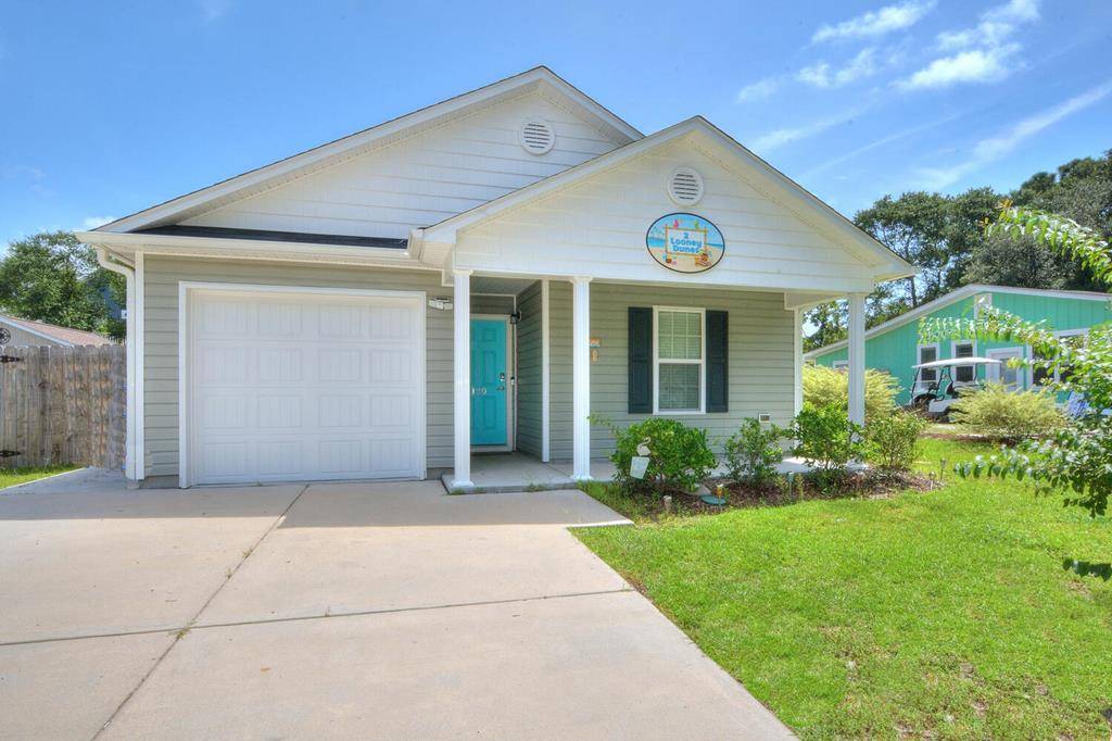 House ∙ 3 Bedrooms ∙ 9 Guests - Oak Island, NC