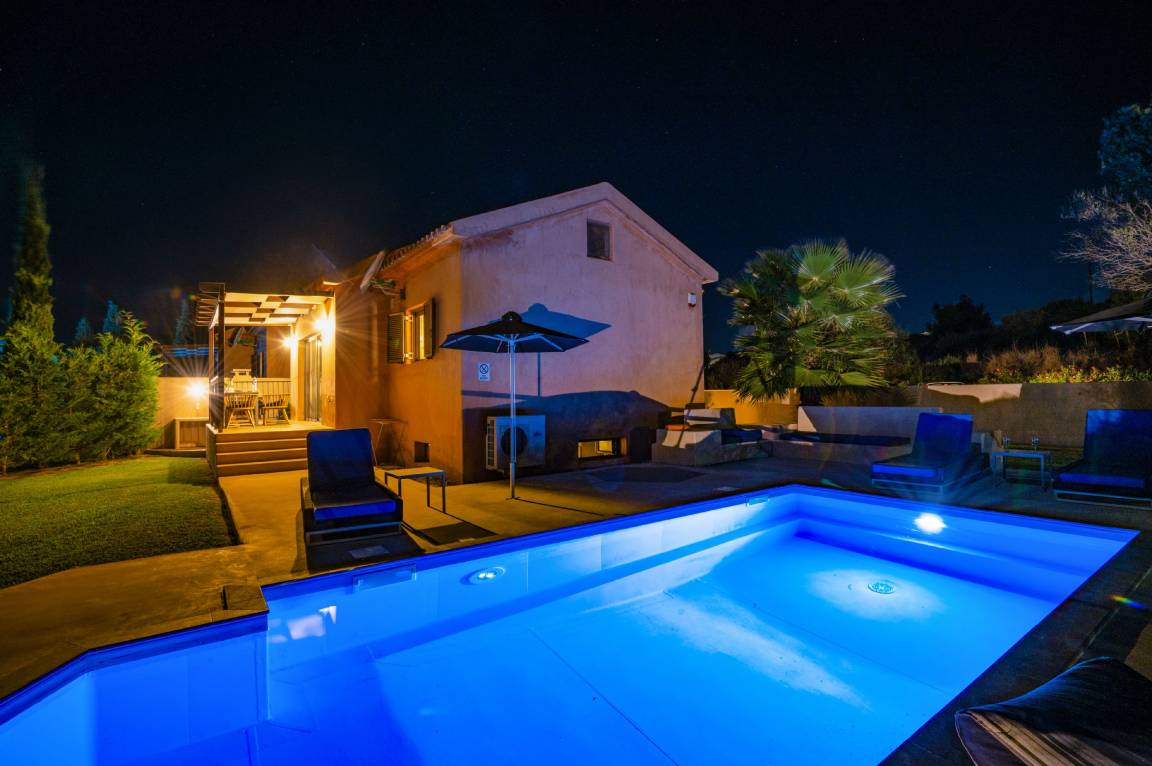 75 M² Villa ∙ 2 Bedrooms ∙ 4 Guests - Кефалиния