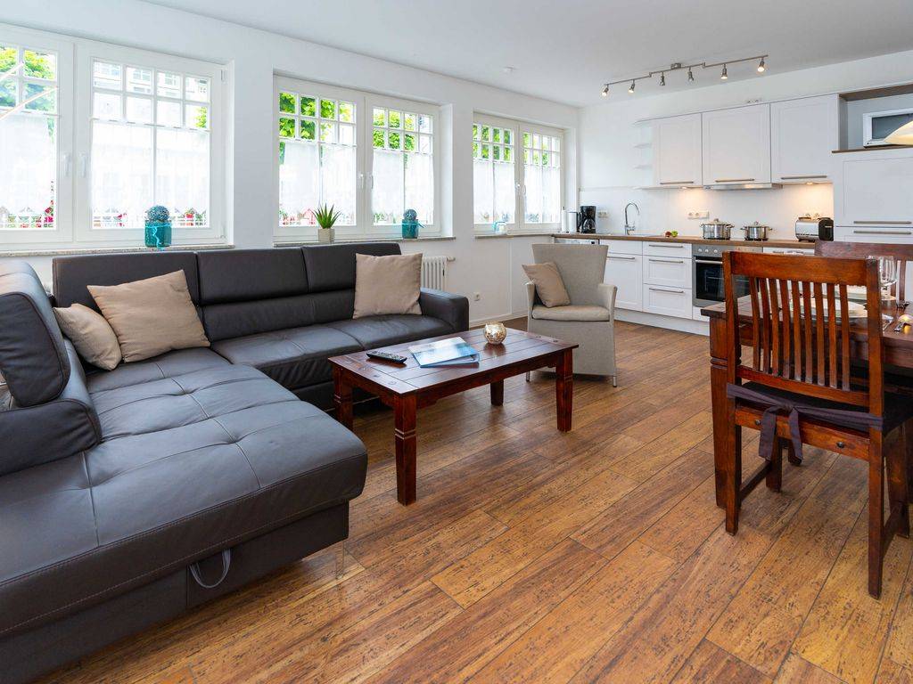 68 M² Ferienwohnung ∙ 2 Schlafzimmer ∙ 5 Gäste - Binz