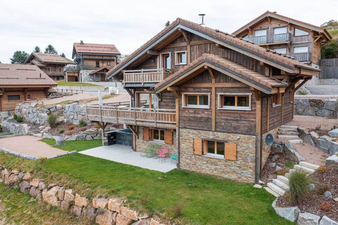 Chalet ∙ 4 Bedrooms ∙ 13 Guests - Gérardmer