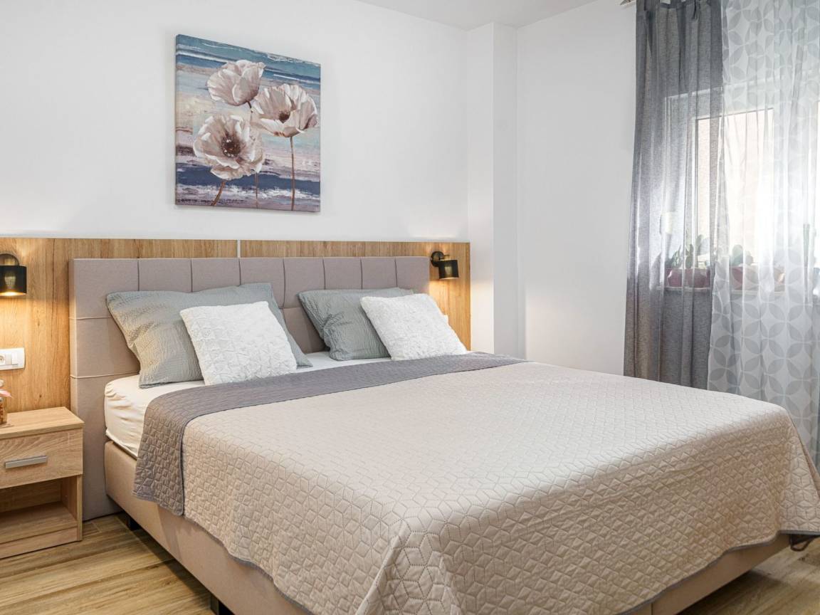 70 M² Apartment ∙ 2 Bedrooms ∙ 4 Guests - Vodice