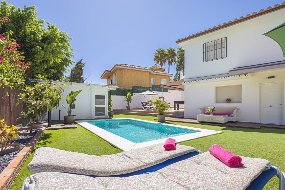134 M² Villa ∙ 4 Bedrooms ∙ 8 Guests - Costa del Sol