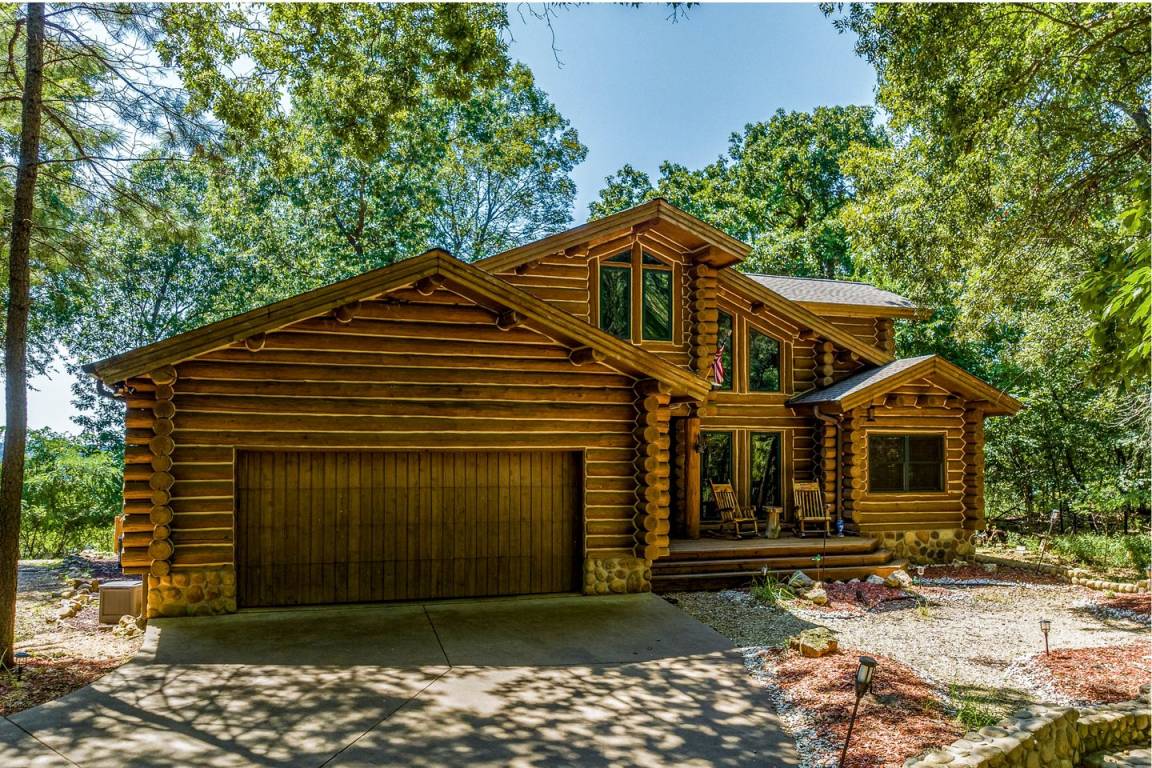 House ∙ 3 Bedrooms ∙ 15 Guests - Lake Hudson, OK