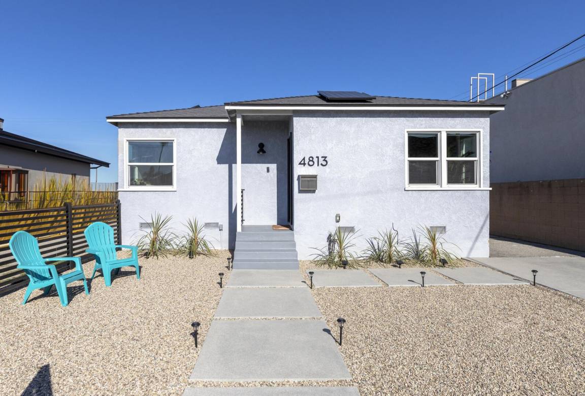 93 M² House ∙ 2 Bedrooms ∙ 6 Guests - Torrance, CA