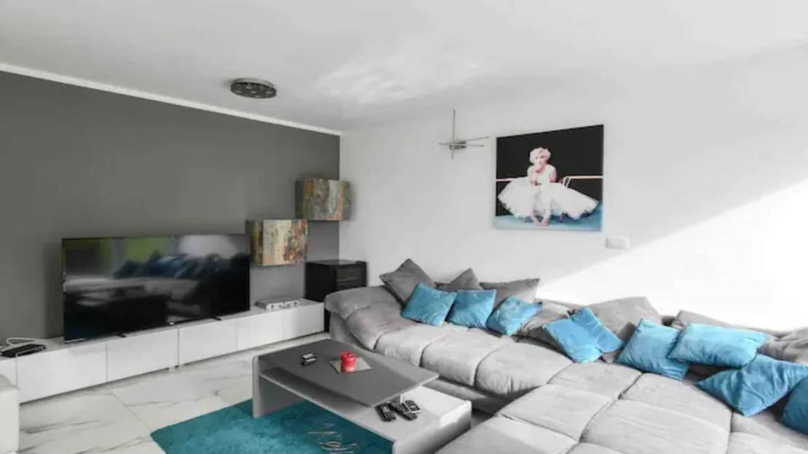 150 M² Apartment ∙ 4 Bedrooms ∙ 8 Guests - Crikvenica