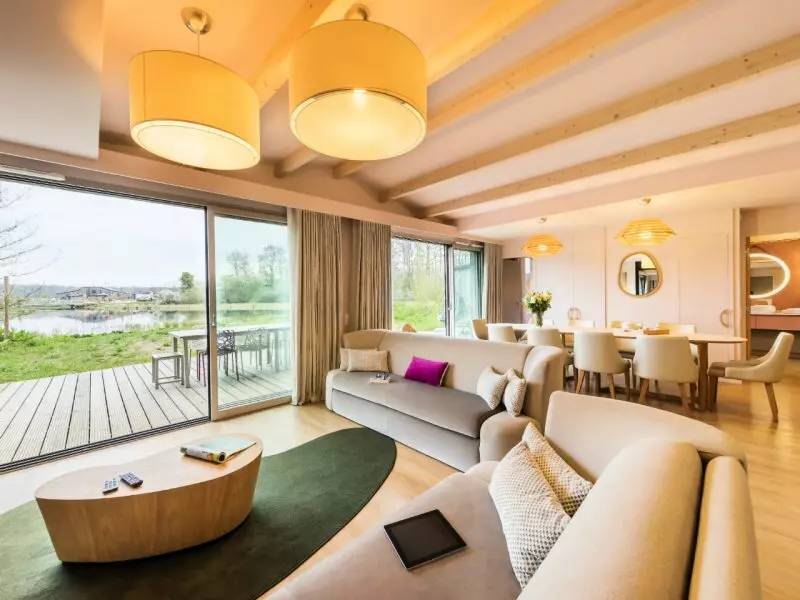 136 M² Mobil-home ∙ 4 Chambres ∙ 8 Personnes - Seine-et-Marne