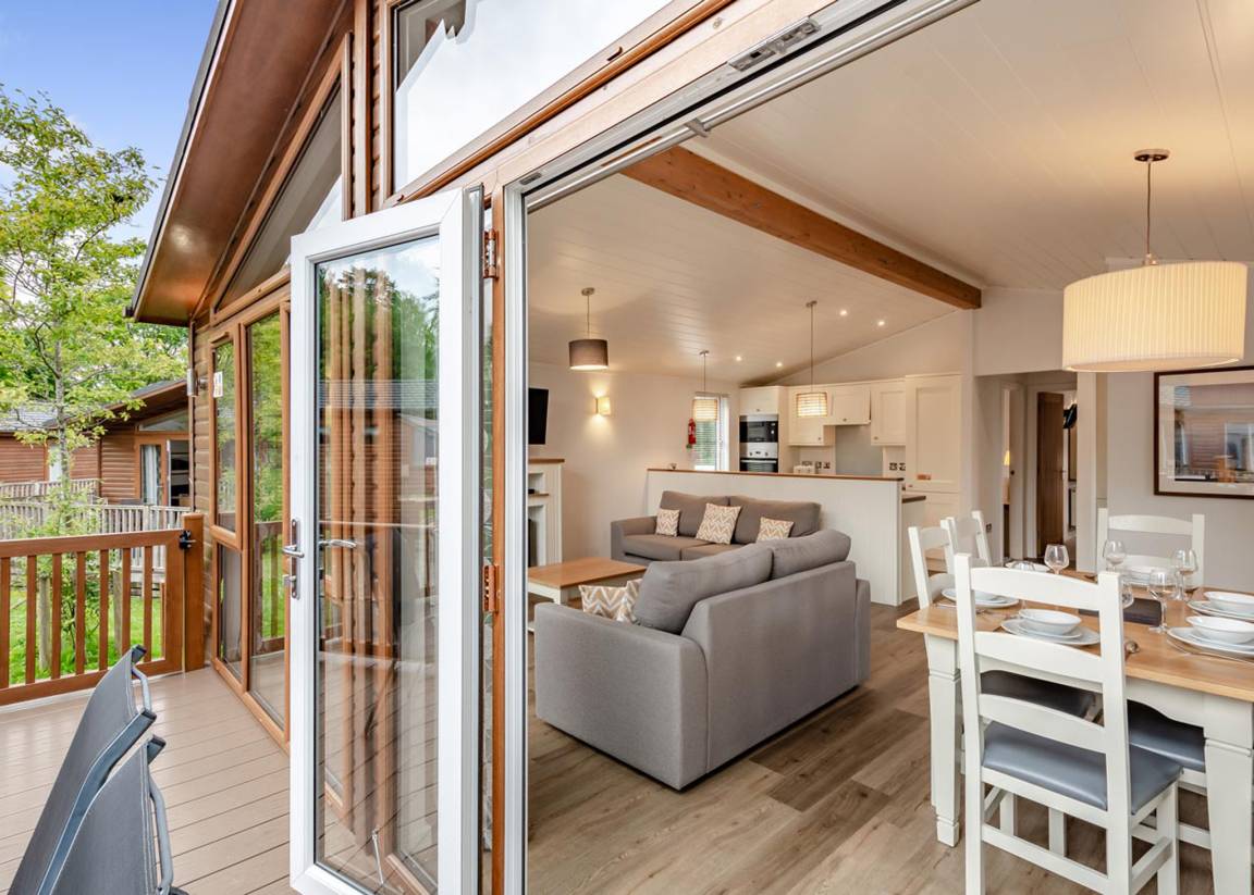 Chalet ∙ 4 Bedrooms ∙ 8 Guests - Kent