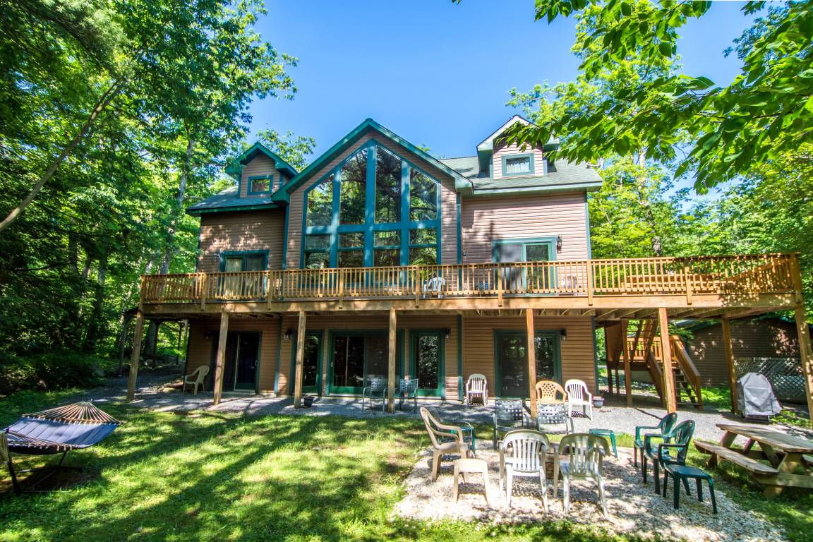 302 M² House ∙ 4 Bedrooms ∙ 12 Guests - Oakland, MD