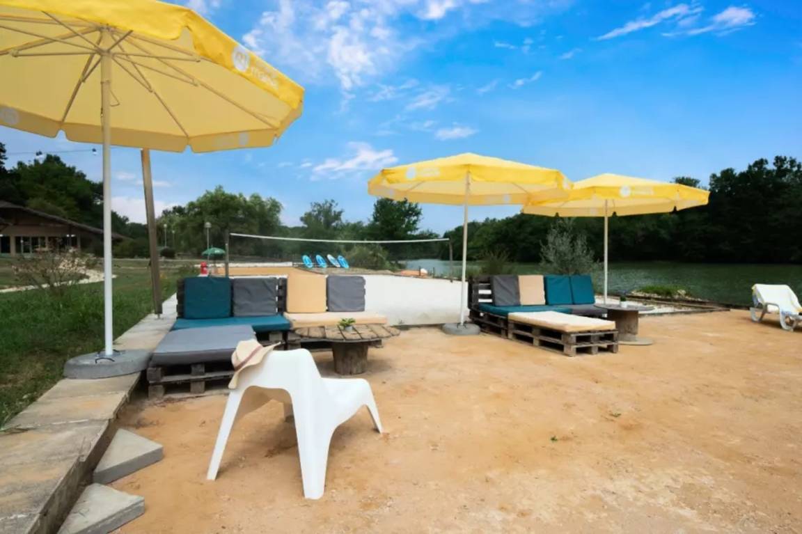 36 M² Camping ∙ 2 Bedrooms ∙ 4 Guests - Gers