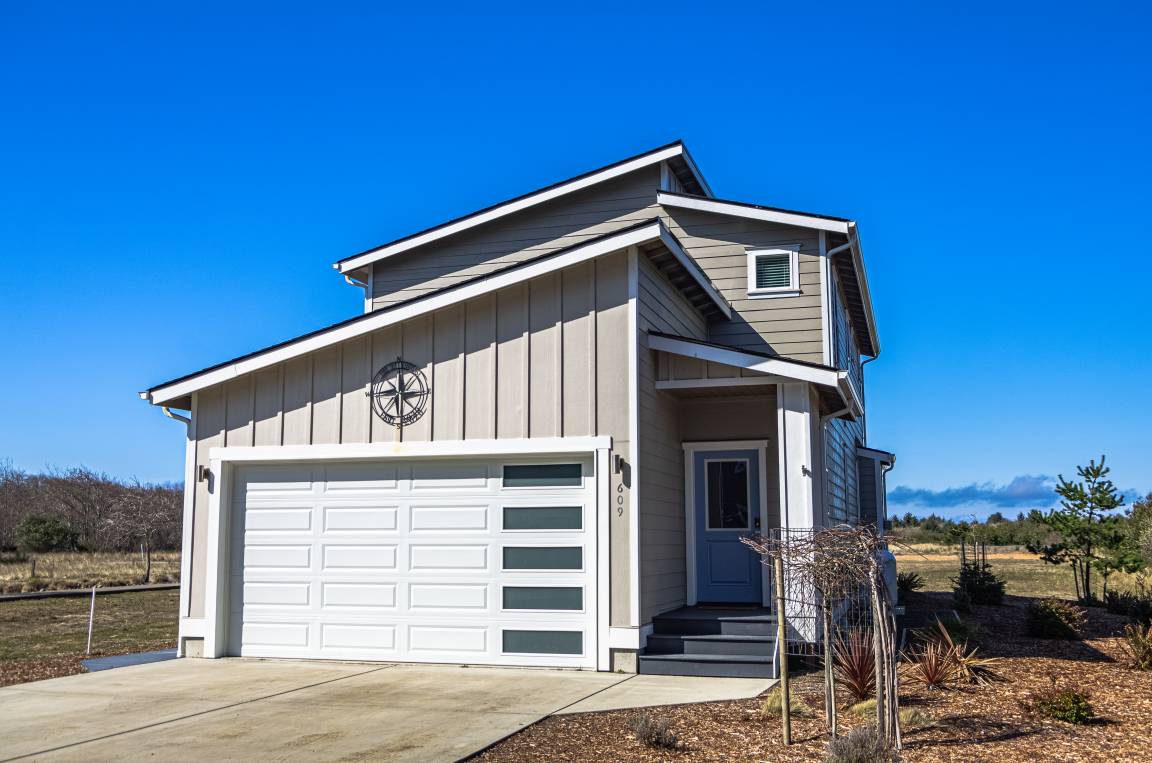 182 M² Cottage ∙ 4 Bedrooms ∙ 10 Guests - Ocean Shores, WA