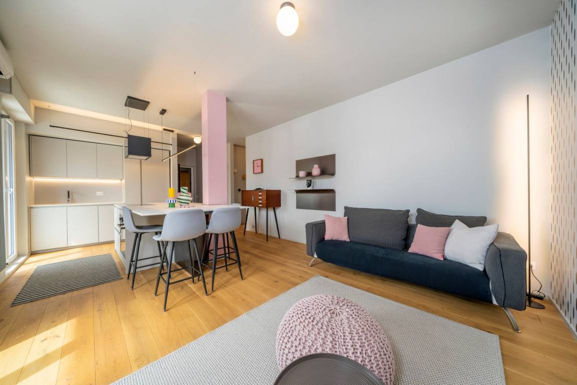 70 M² Apartamento ∙ 1 Habitación ∙ 2 Huéspedes - Údine