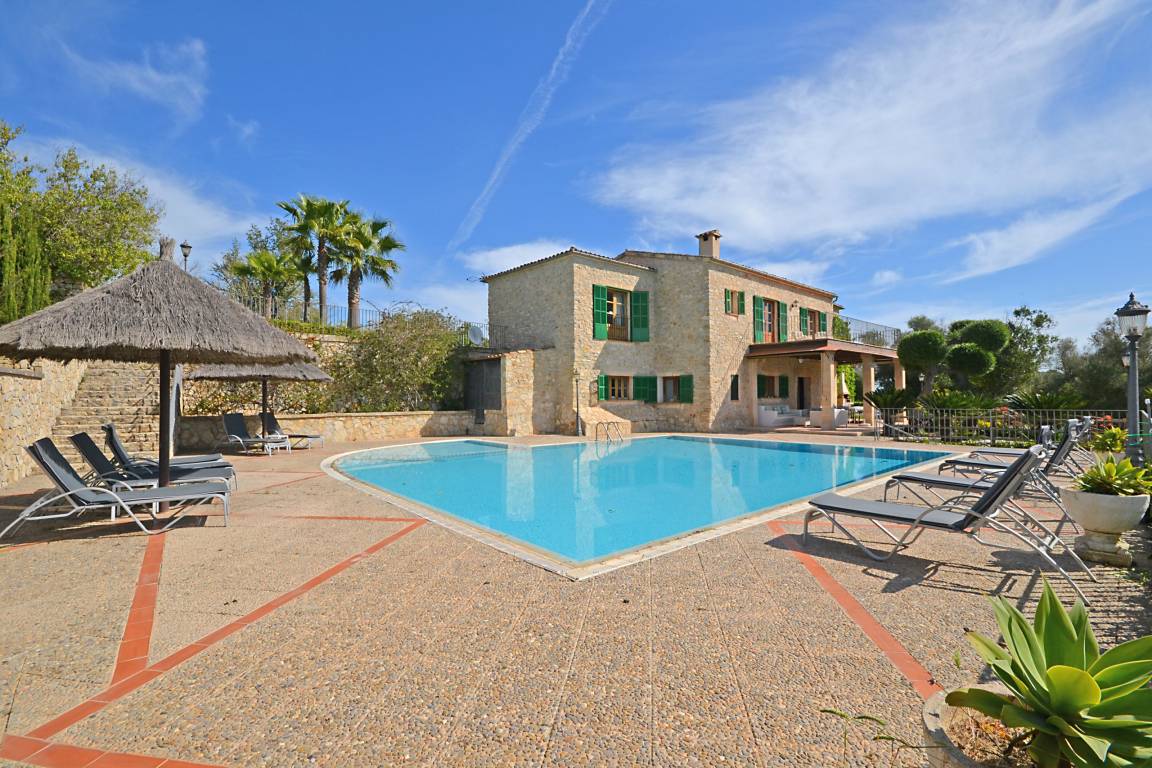 240 M² Talo ∙ 6 Makuuhuonetta ∙ 12 Vierasta - Mallorca