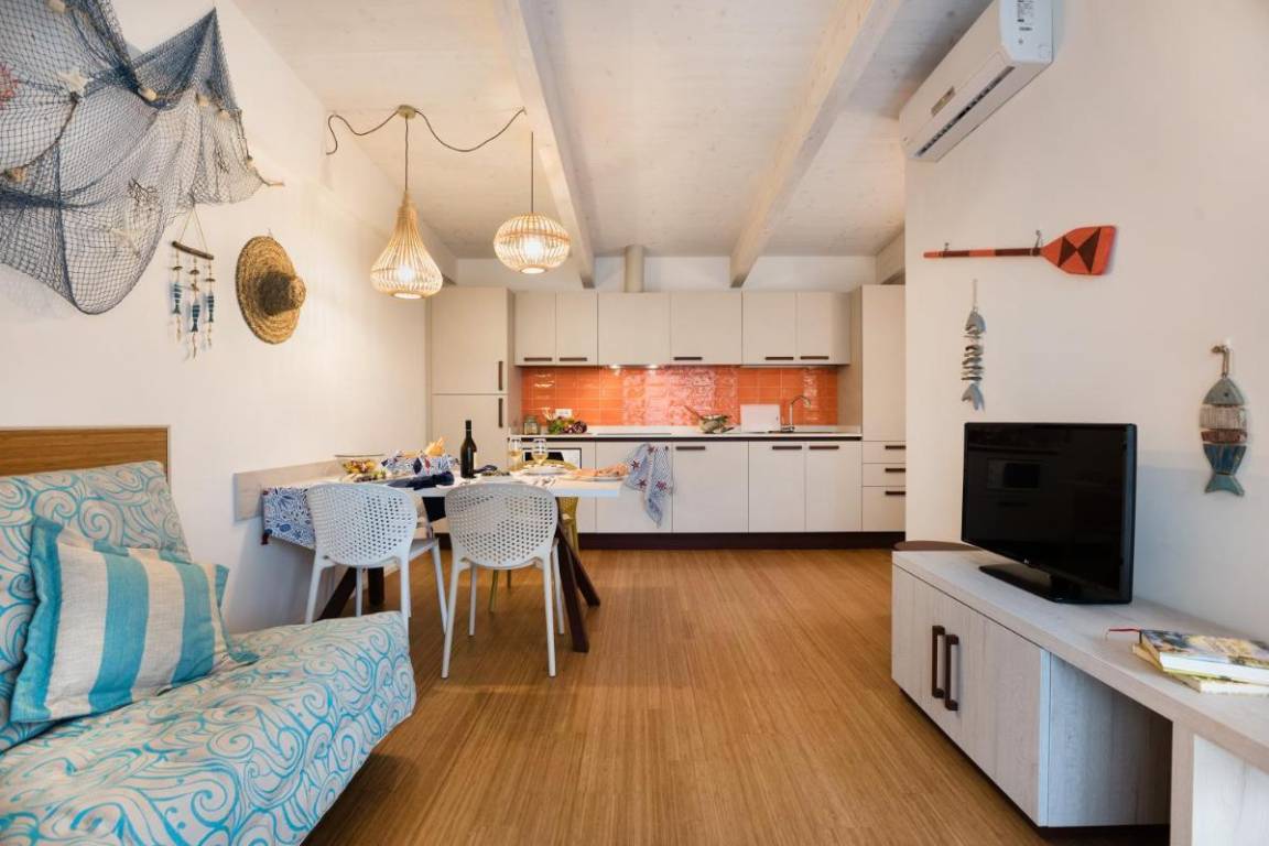 48 M² House ∙ 3 Bedrooms ∙ 2 Guests - Lignano Sabbiadoro