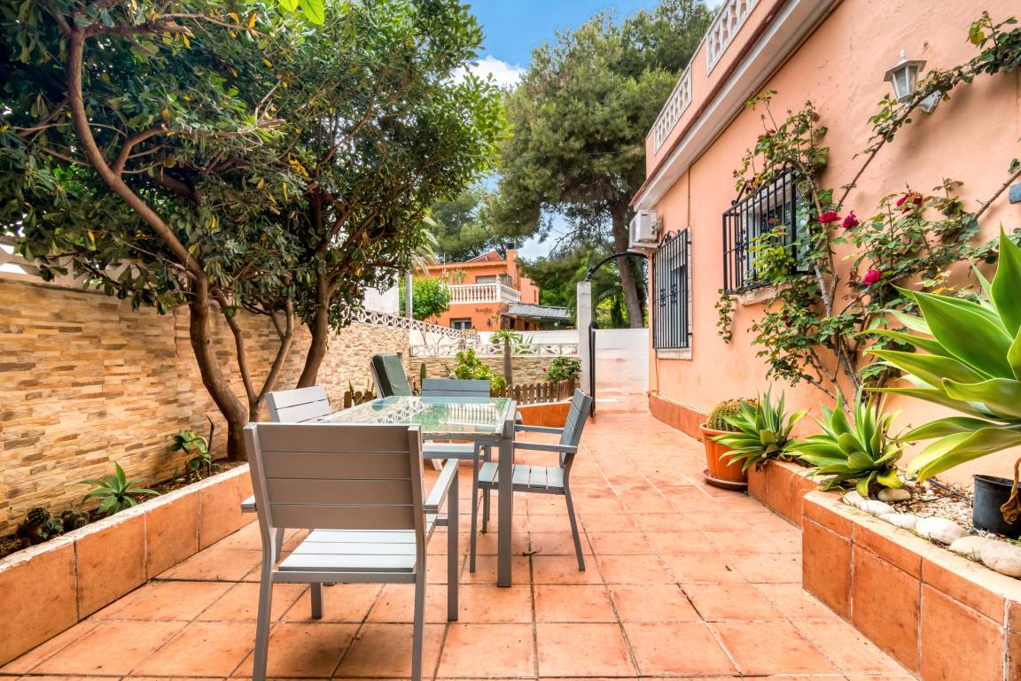 150 M² Villa ∙ 4 Habitaciones ∙ 8 Huéspedes - Jávea