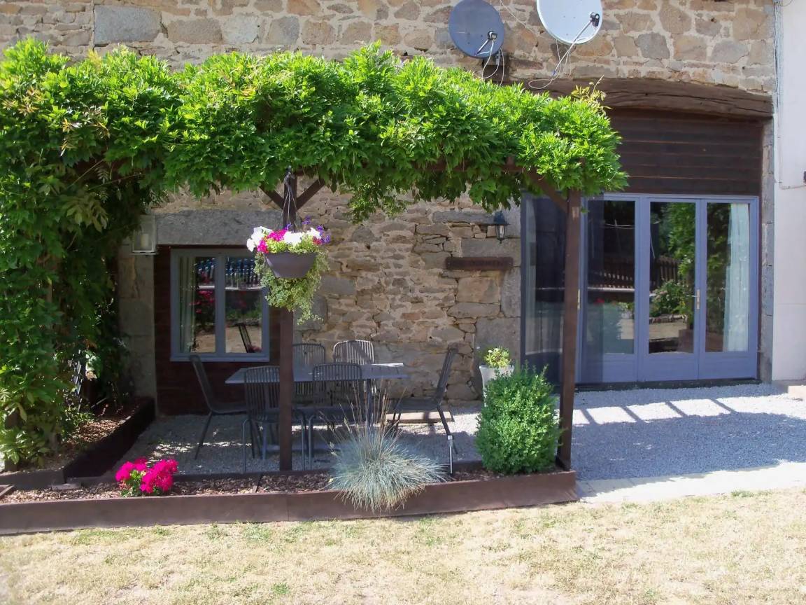 100 M² Casa ∙ 3 Camere Da Letto ∙ 6 Ospiti - Creuse