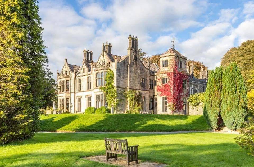 250 M² Apartment ∙ 3 Bedrooms ∙ 6 Guests - Kendal