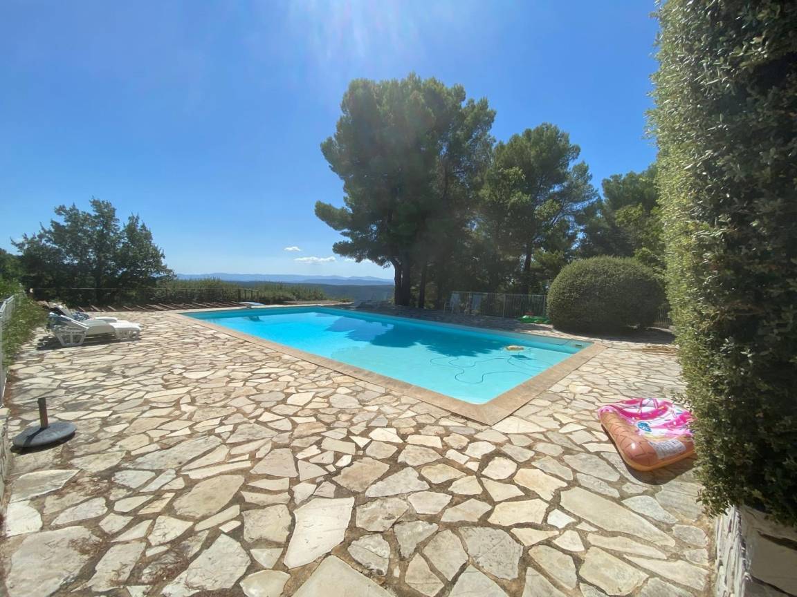 165 M² House ∙ 6 Bedrooms ∙ 13 Guests - Salernes