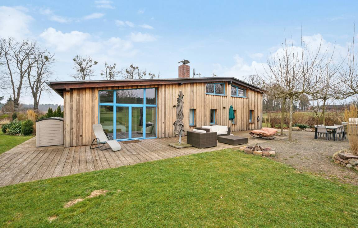 260 M² Ferienhaus ∙ 4 Schlafzimmer ∙ 8 Gäste - Lychen