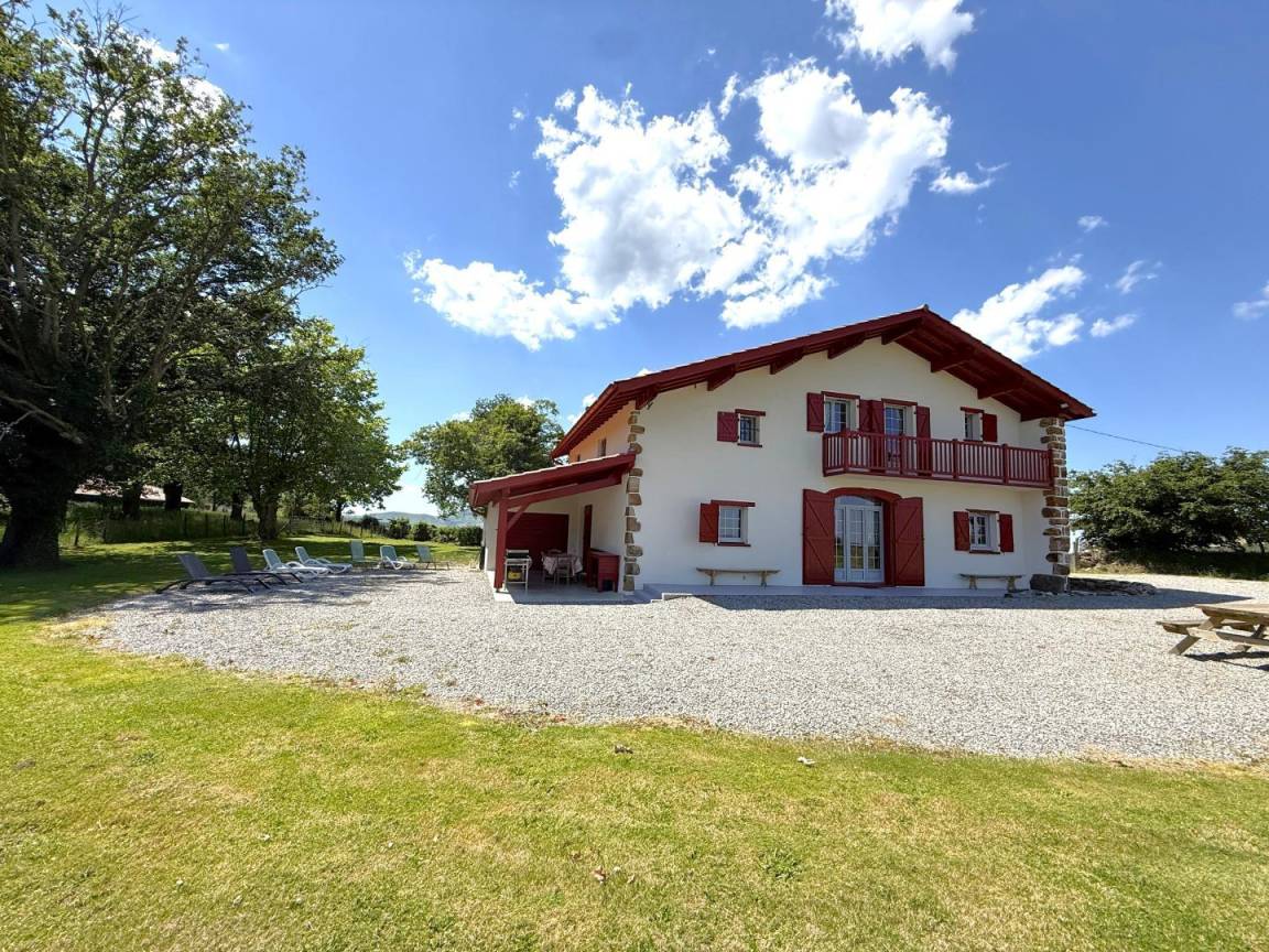 185 M² Gîte ∙ 4 Chambres ∙ 8 Personnes - Pays basque français