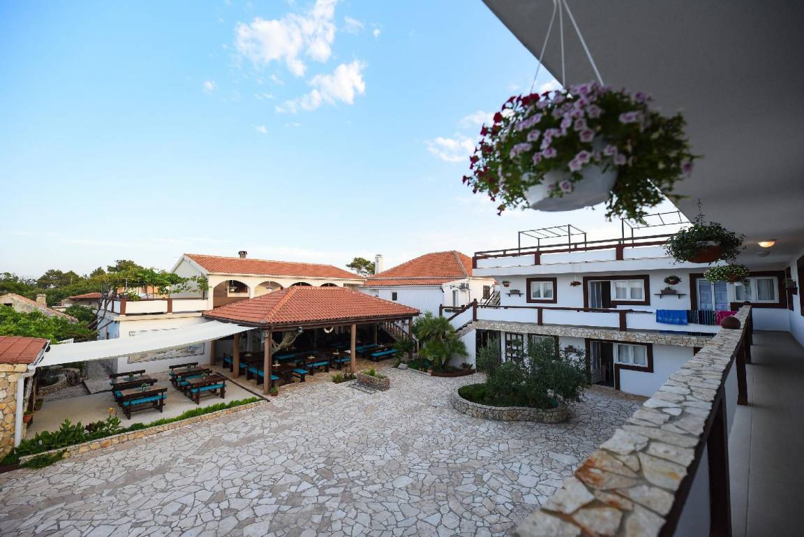 34 M² Apartment ∙ 2 Bedrooms ∙ 3 Guests - Vir
