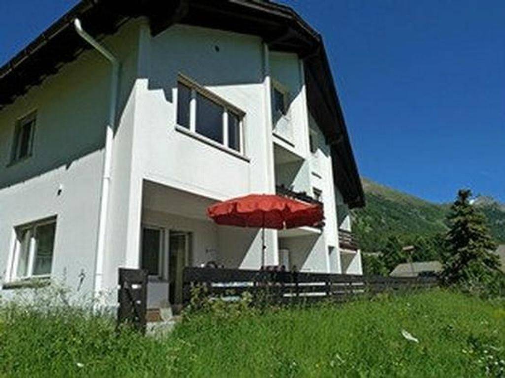 60 M² Ferienwohnung ∙ 2 Schlafzimmer ∙ 4 Gäste - Pontresina