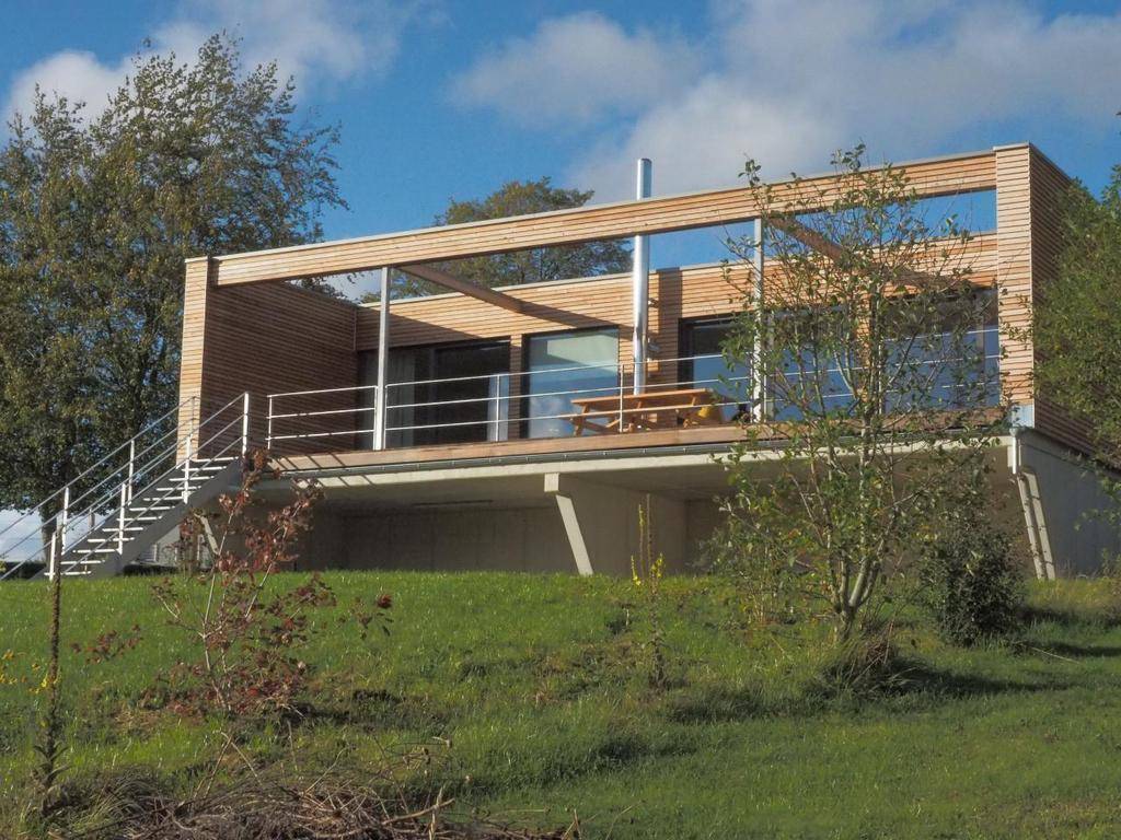 100 M² Ferienhaus ∙ 2 Schlafzimmer ∙ 4 Gäste - Monschau