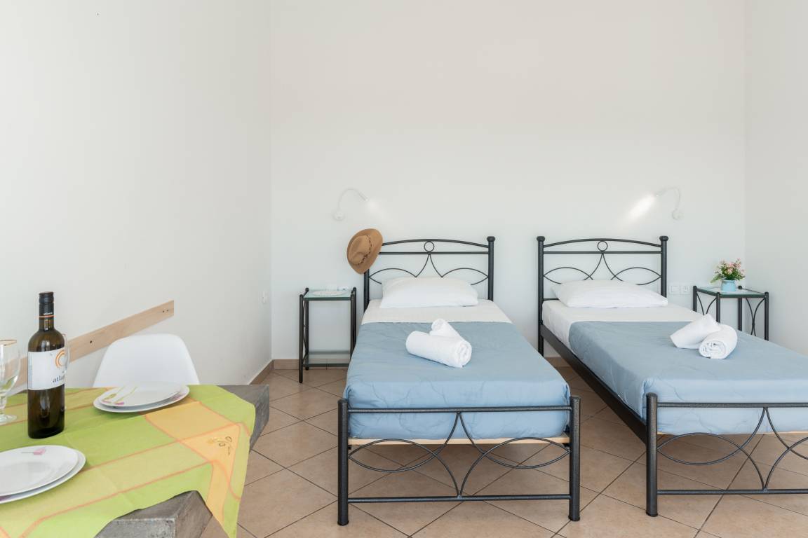 35 M² Lodge ∙ 1 Bedroom ∙ 2 Guests - Santorini