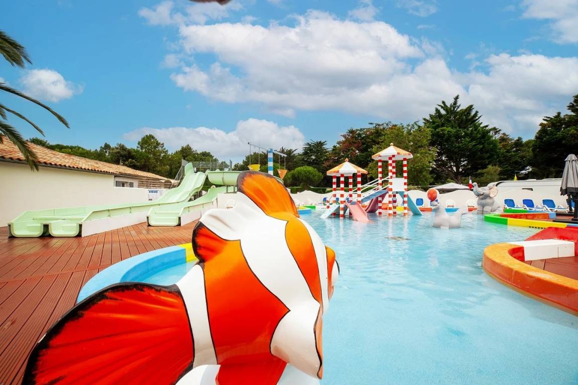 28 M² Camping ∙ 3 Chambres ∙ 7 Personnes - Le Bois-Plage-en-Ré