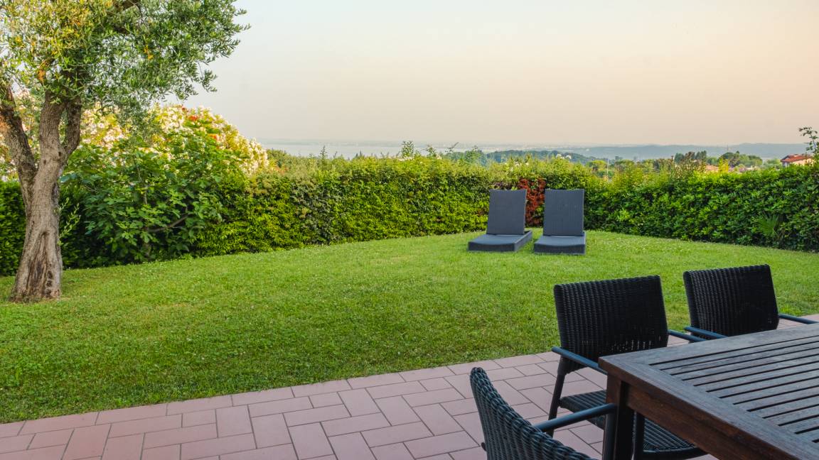 125 M² Apartment ∙ 3 Bedrooms ∙ 6 Guests - Moniga del Garda