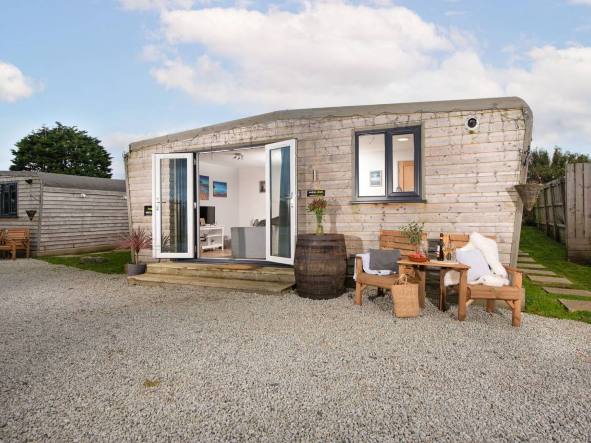 House ∙ 2 Bedrooms ∙ 4 Guests - Porthleven