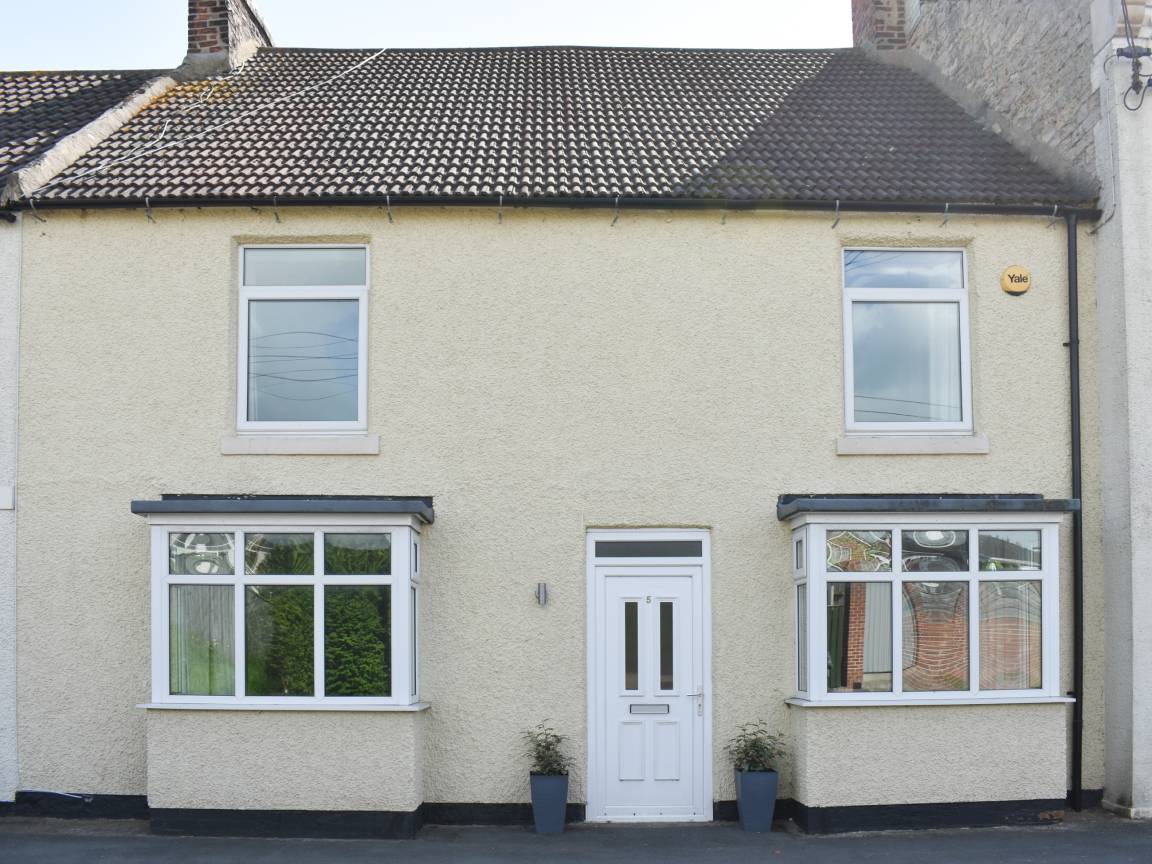 Cottage ∙ 3 Bedrooms ∙ 6 Guests - Darlington