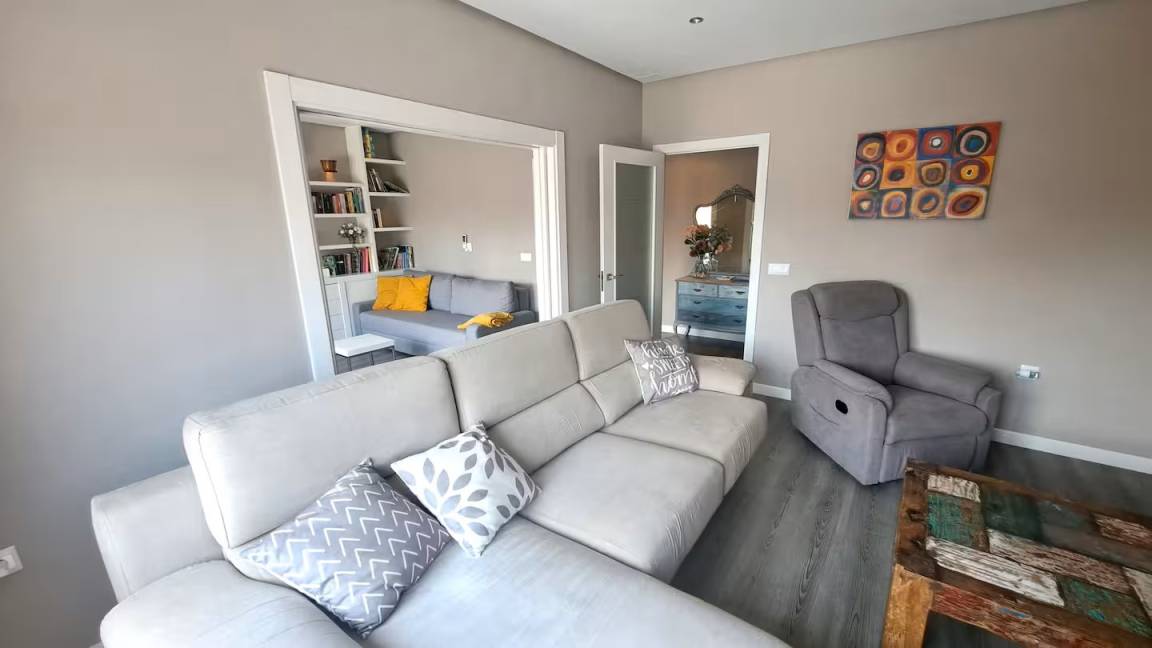 145 M² Apartamento ∙ 3 Habitaciones ∙ 8 Huéspedes - Alicante