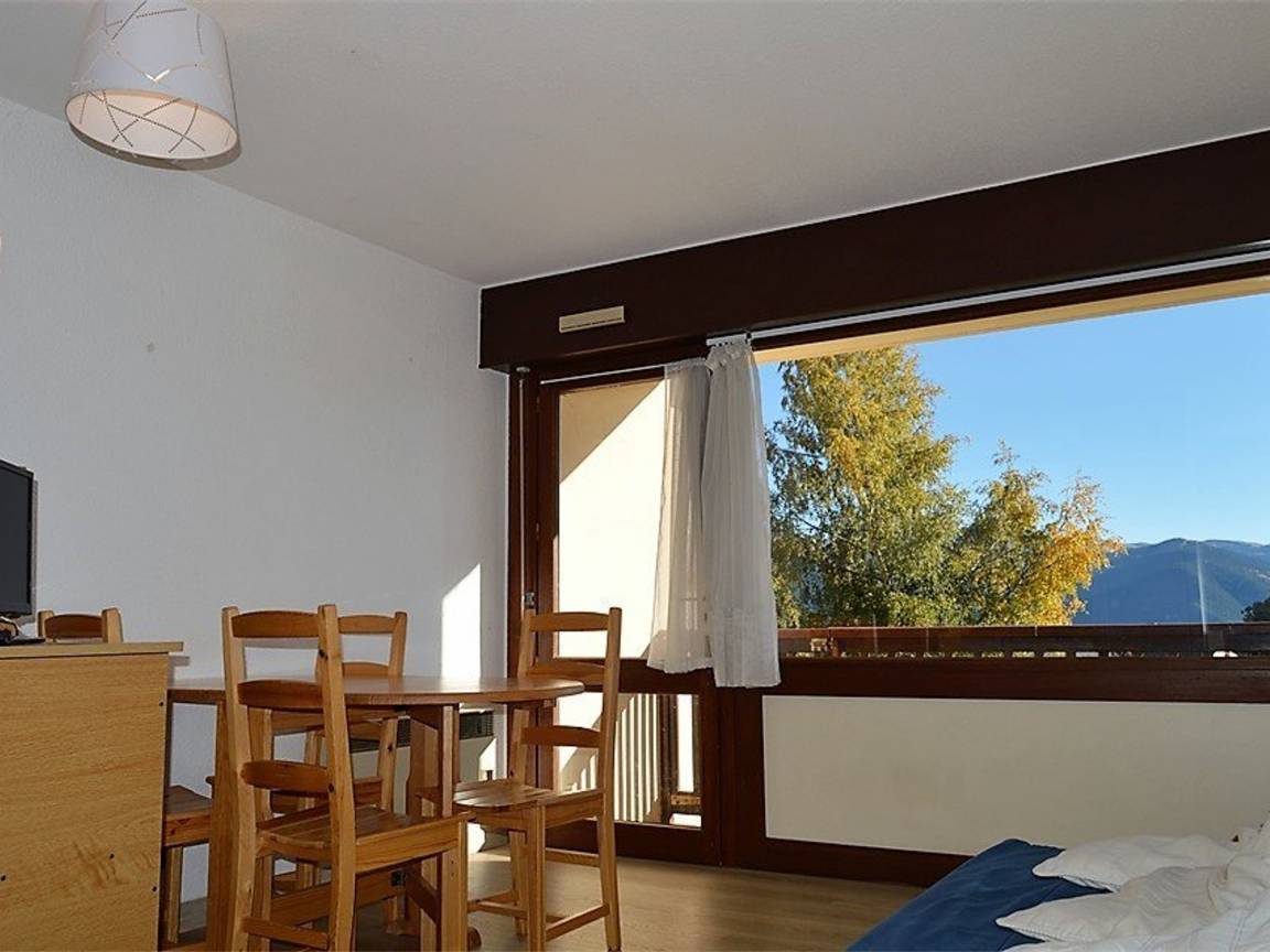 33 M² Apartamento ∙ 1 Habitación ∙ 6 Huéspedes - Err