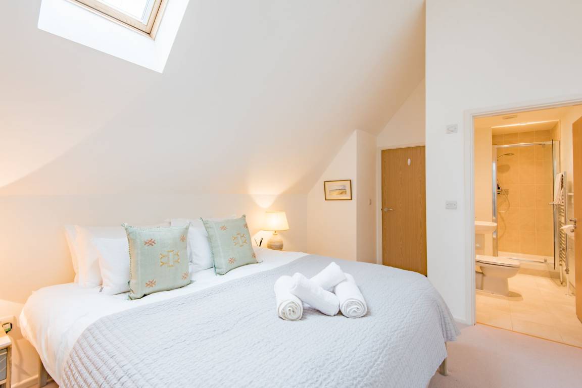 Cottage ∙ 2 Bedrooms ∙ 5 Guests - Canterbury