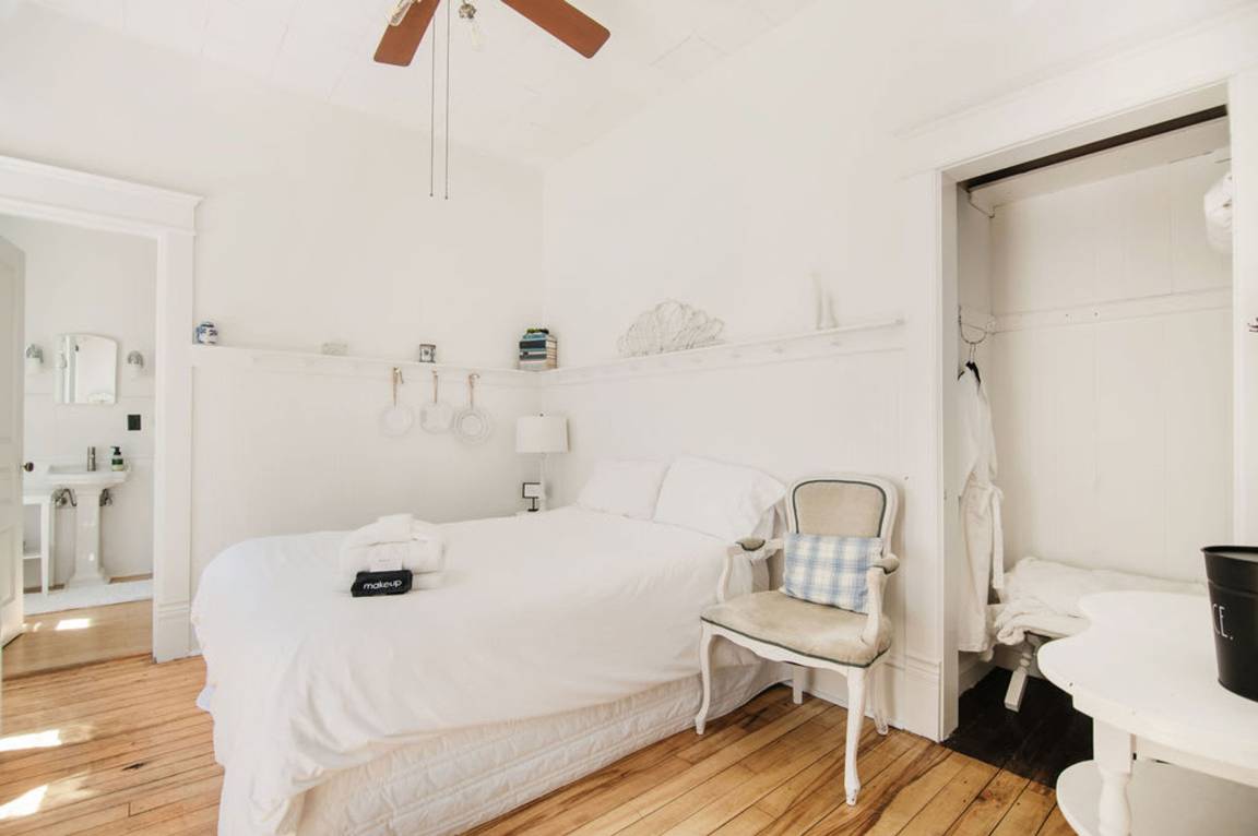 Apartment ∙ 1 Bedroom ∙ 2 Guests - Michigan