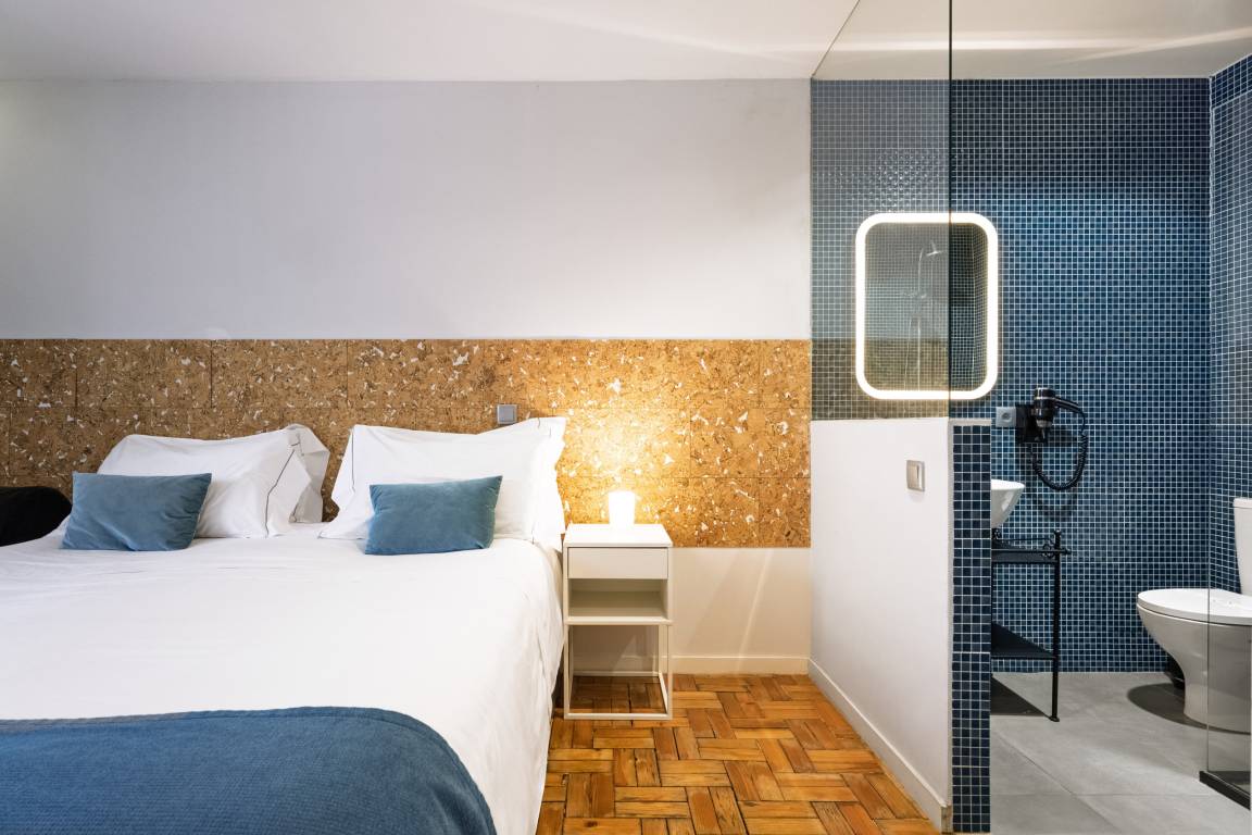 138 M² Apartamento ∙ 5 Habitaciones ∙ 15 Huéspedes - Oporto