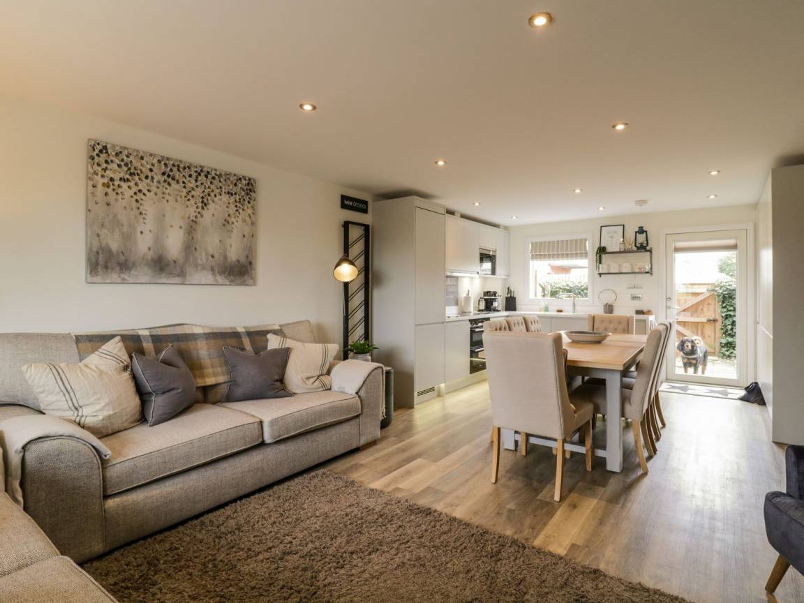 Cottage ∙ 4 Bedrooms ∙ 8 Guests - Dunwich