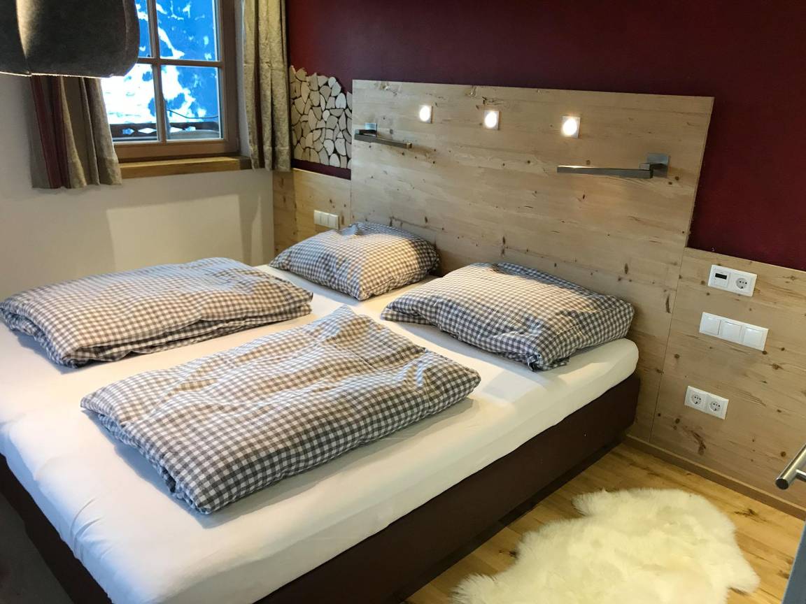72 M² Ferienwohnung ∙ 2 Schlafzimmer ∙ 5 Gäste - Gerlos