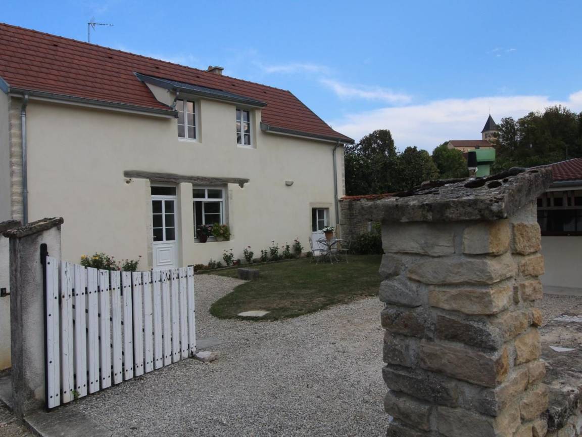 70 M² Cottage ∙ 2 Chambres ∙ 4 Personnes - Is-sur-Tille
