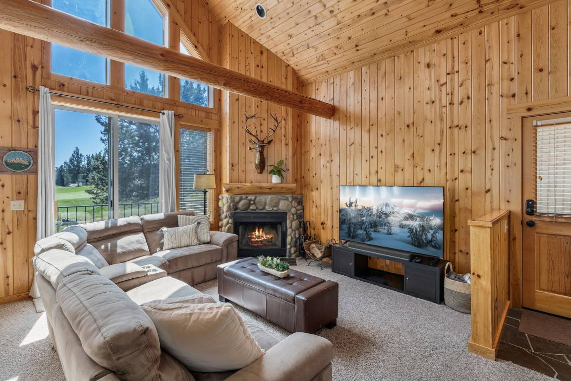 130 M² House ∙ 3 Bedrooms ∙ 8 Guests - Eagle Crest, OR