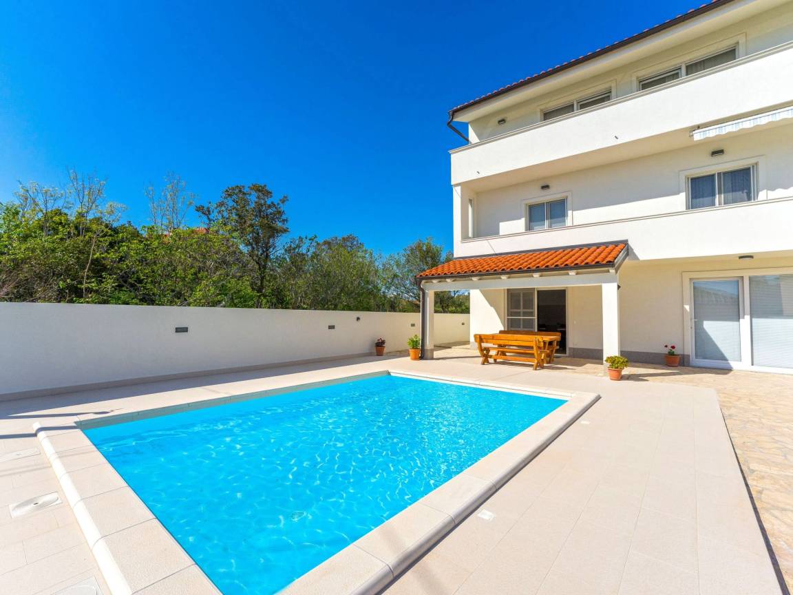 80 M² Apartment ∙ 2 Bedrooms ∙ 5 Guests - Vir