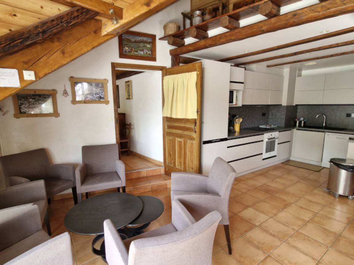 140 M² Apartment ∙ 5 Bedrooms ∙ 11 Guests - Briançon