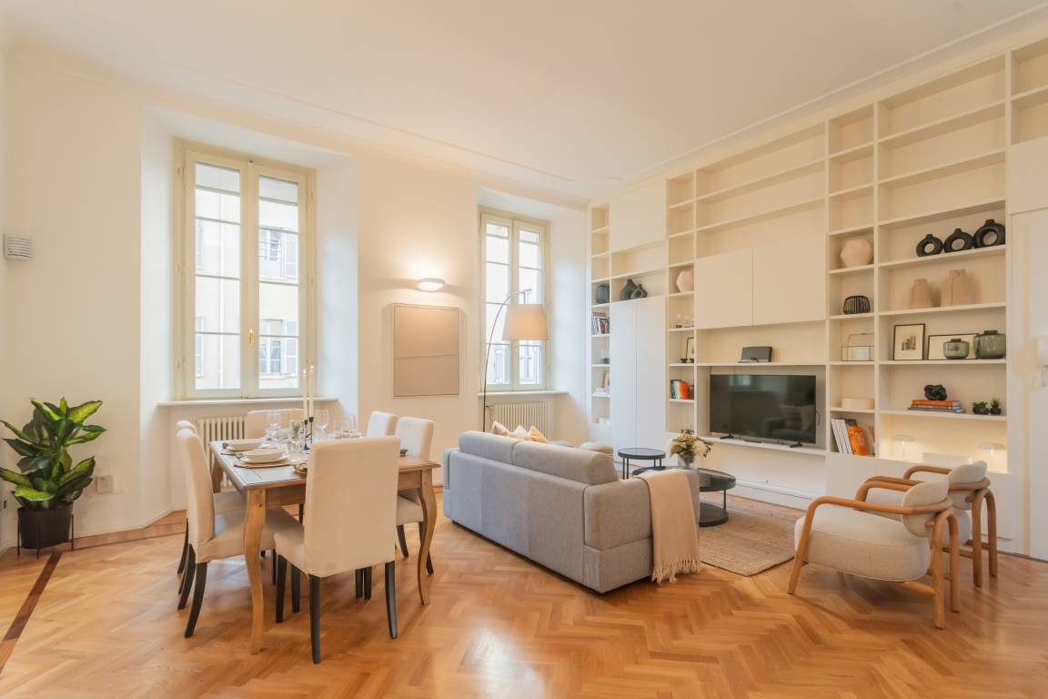 90 M² Ferienwohnung ∙ 2 Schlafzimmer ∙ 6 Gäste - Cernobbio