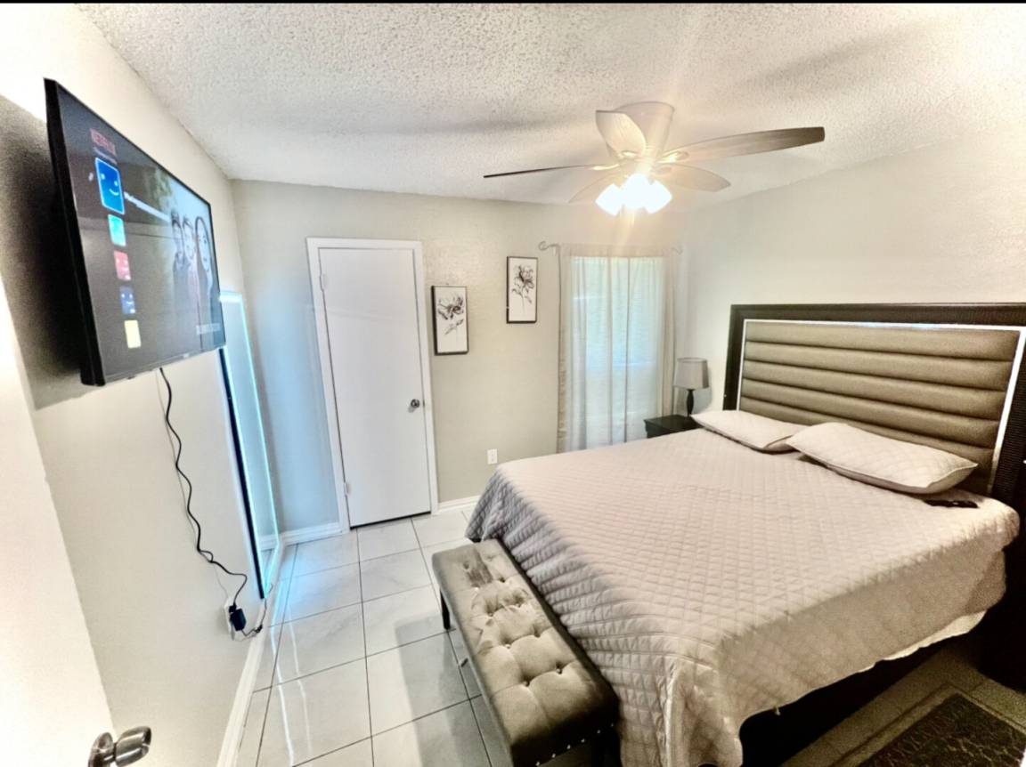116 M² House ∙ 3 Bedrooms ∙ 6 Guests - Arlington, TX