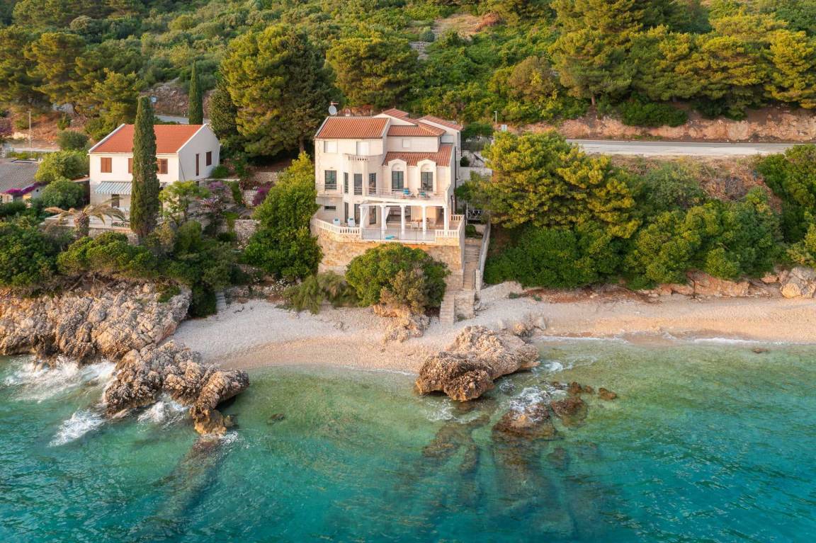 1000 M² Villa ∙ 4 Bedrooms ∙ 8 Guests - Podaca